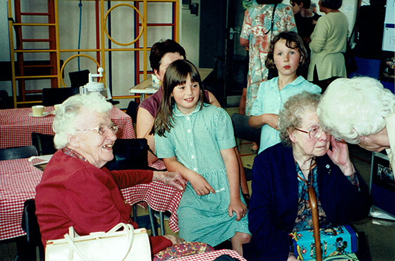 Lacey Green School Reunion 2000 - Lacey Green History